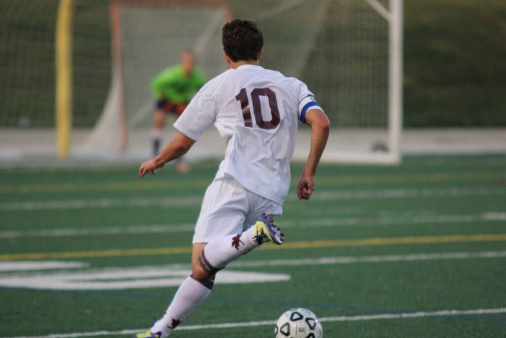CoachUp Nation | Soccer Tricks: The Bicycle Kick (Slow Motion)